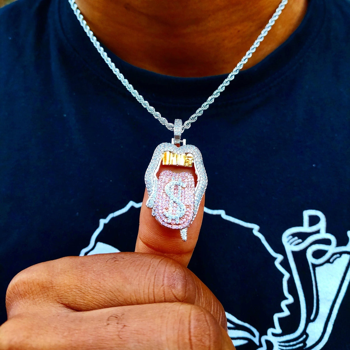 18K Gold Diamond Tongue - tongue pendant – Drip Culture Jewelry